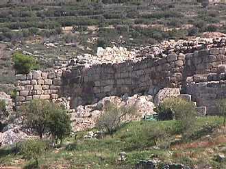 Peloponnese Guide: Ancient Acro-Corinth